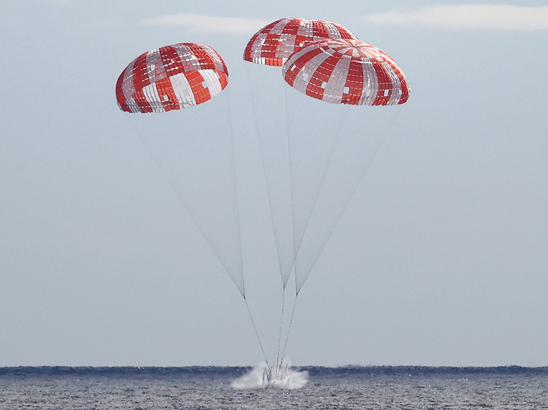 Nasa Capsule Parachute